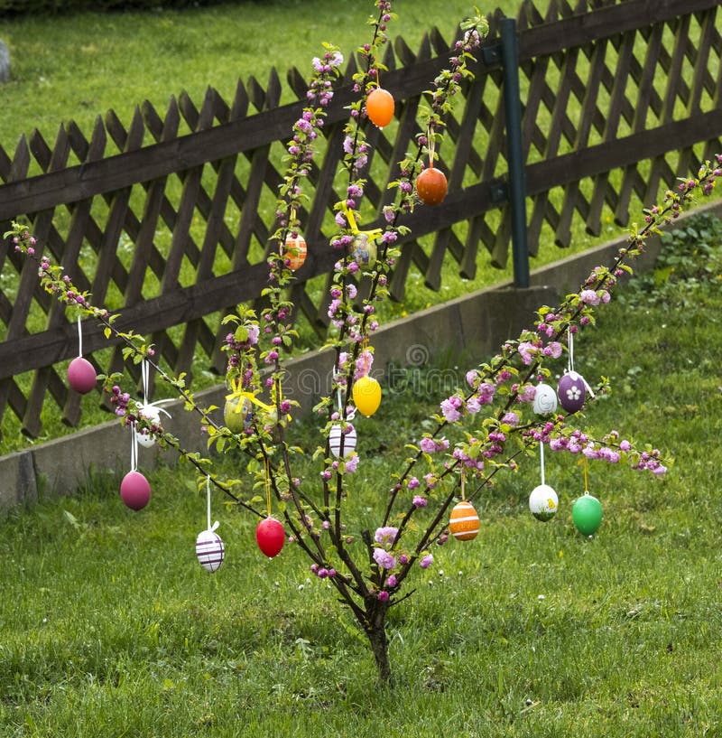 60,012 Ostern Baum Fotos - Kostenlose und Royalty-Free Stock-Fotos von ...