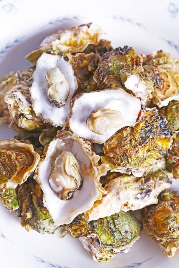 Ostra imagem de stock. Imagem de placa, delicioso, fresco - 34640159