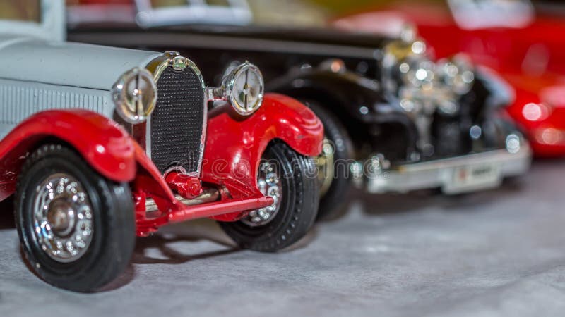 Oud Automodel Replica Van Uitstekende Auto Inbaar Speelgoed Stock ...