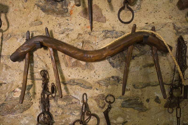 Oud houten juk stock afbeelding. Image of binnenlands - 38760699