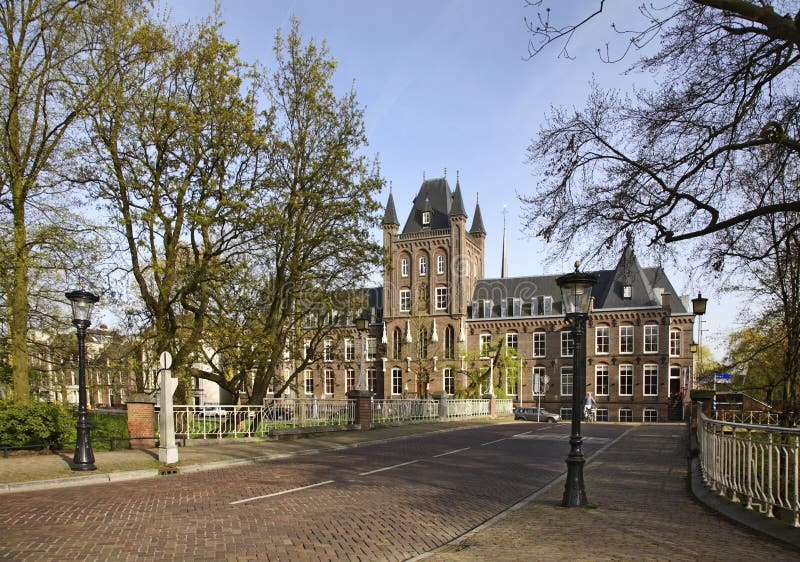Oud Huis in Utrecht Nederland Stock Foto - Image of gevel, gebouw: 55371328