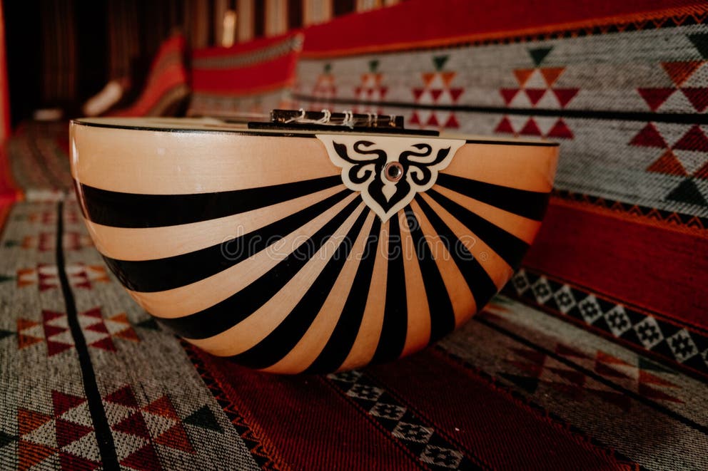 Oud Arabic Musical Instrument Stock Image - Image of iron, brown: 270043305