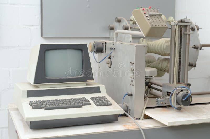 De Oude Machine Van De Computer Stock Foto - Afbeelding bestaande uit ...