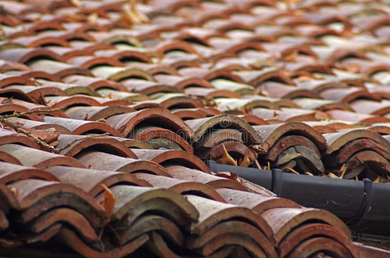 Oude daktegels stock foto. Image of kleur, productie - 44308244