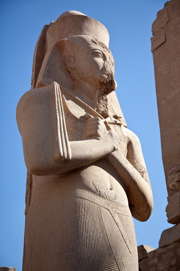 Oude Egyptische Farao 's Standbeeld Stock Foto - Image of steen ...