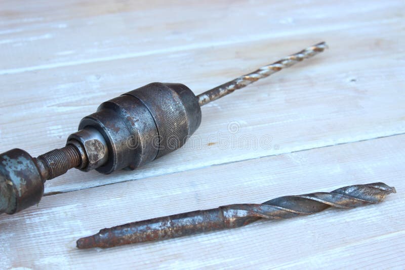 Oude handboor stock afbeelding. Image of hand, hulpmiddel - 119679491