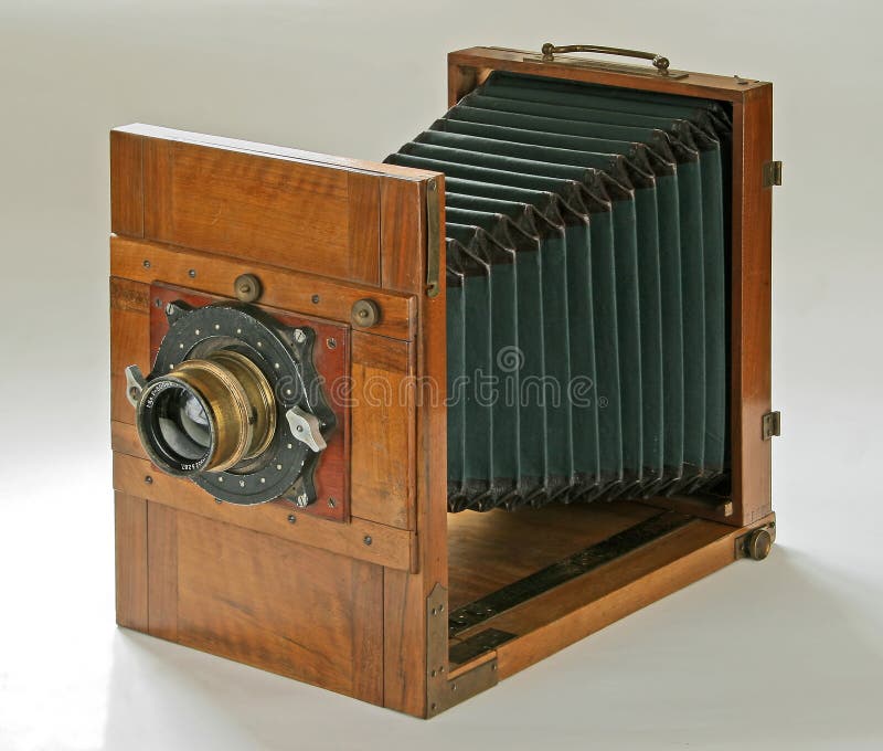 Oude houten camera stock foto. Image of foto, blind, stijl - 5605508