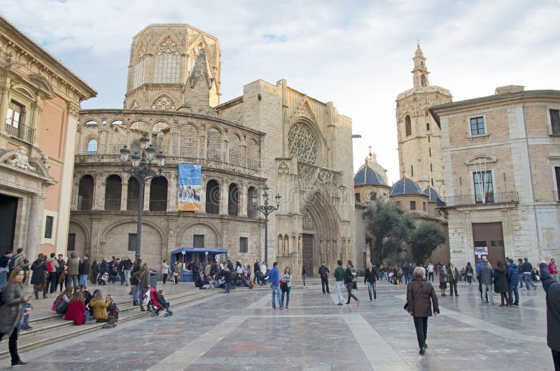 Oude stad van Valencia redactionele foto. Image of buiten - 64764756