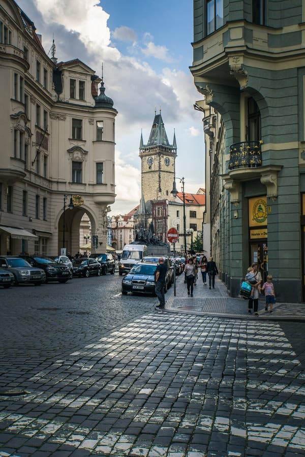 Mening Van De Oude Stad Van Praag Op Een Stormachtige Dag Stock Foto ...