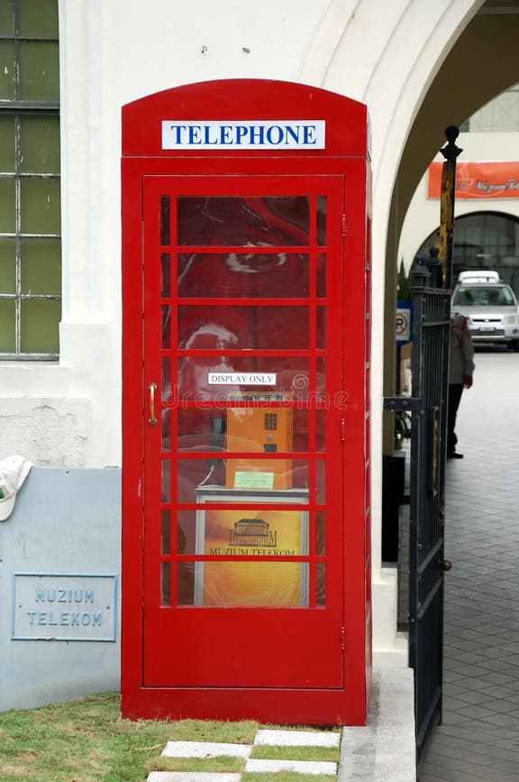 Oude telefooncel redactionele stock foto. Image of cabine - 75222483