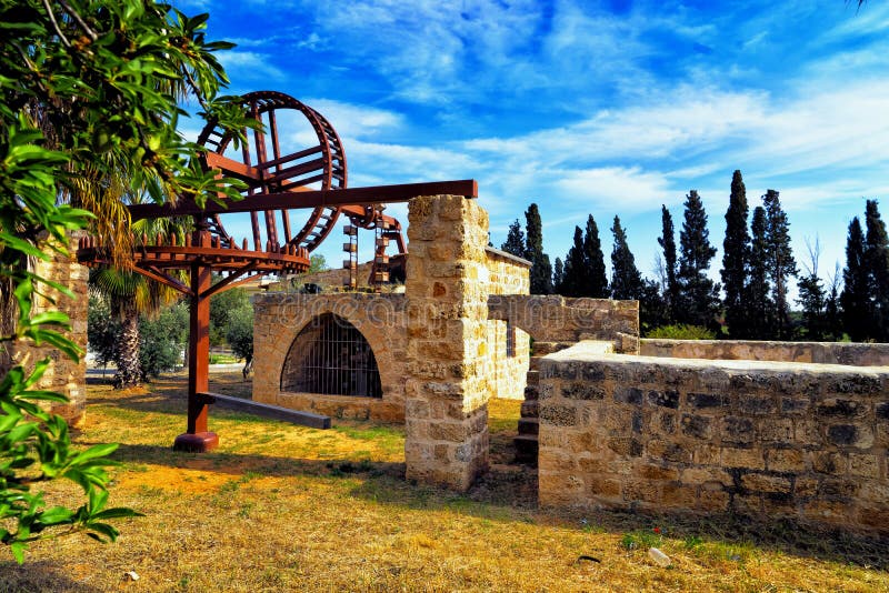 Vintage Water Pomp Binyamina Israel Stock Foto - Image of stad, azië ...