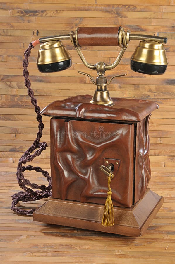 Ouderwetse telefoon stock foto. Image of datum, mededelingen - 11774074