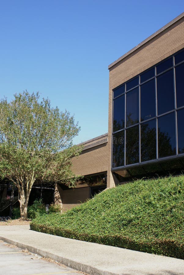 Our Lady of the Lake College Stock Photo - Image of olol, rouge: 6778560