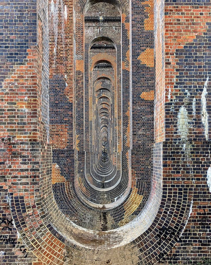 Ouse Valley Viaduct stock image. Image of bricks, railway - 316366253