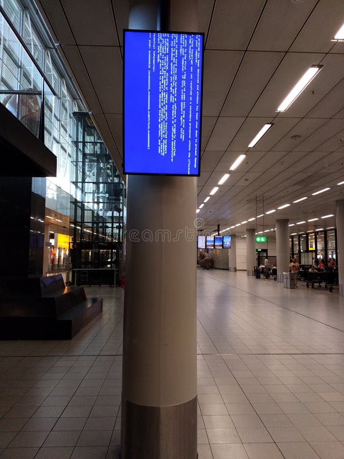 Out of Order Blue Screen of Death Editorial Image - Image of flight ...