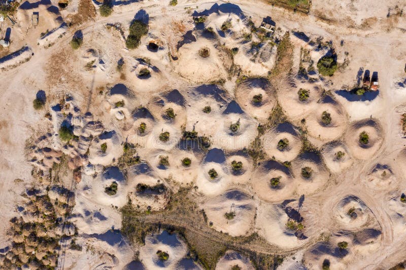 The Outback Opal Mining Town of White Cliffs Stock Image - Image of ...