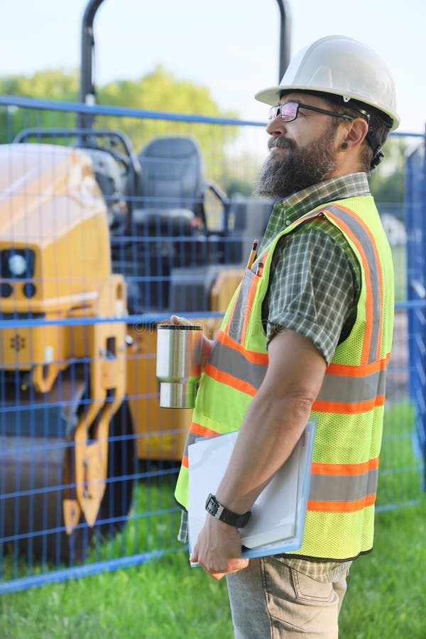 Outdoor Builder Portrait, Construction Engineer Worker Stock Image ...