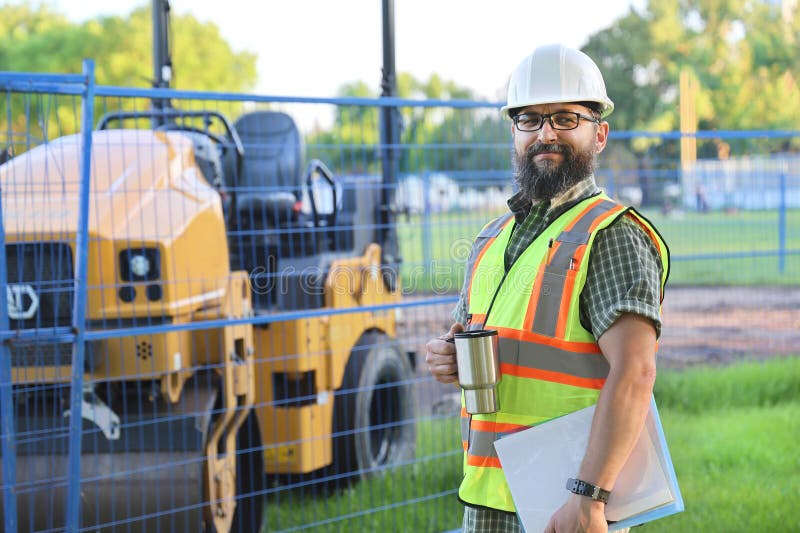 Outdoor Builder Portrait, Construction Worker Stock Image - Image of ...