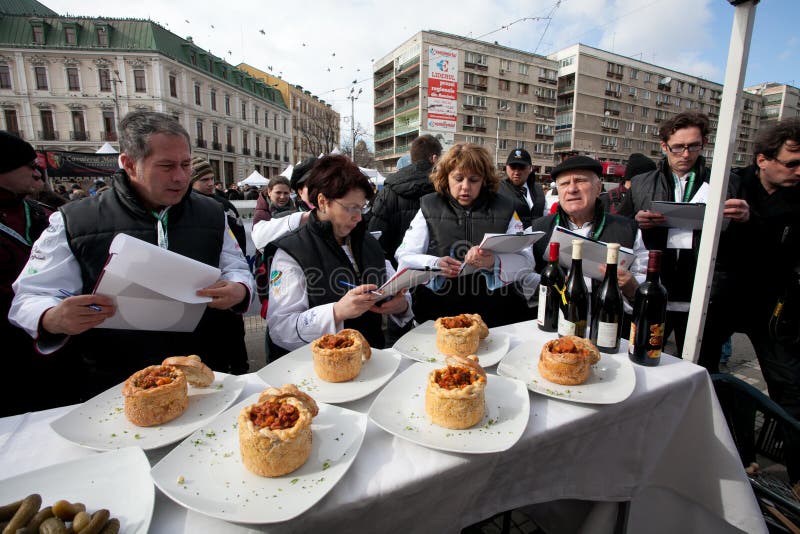 Outdoor Cooking Championship Editorial Image - Image of water ...