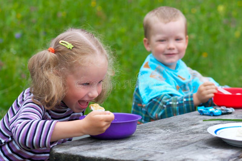 Outdoor lunch stock photo. Image of grass, outdoors, childhood - 7284750