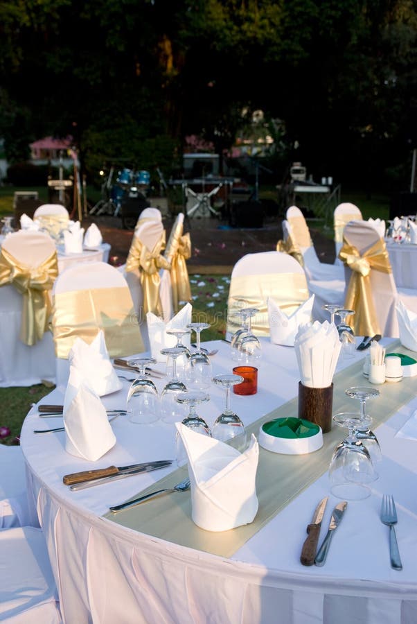 Outdoor party tables stock photo. Image of outdoor, party - 7904688