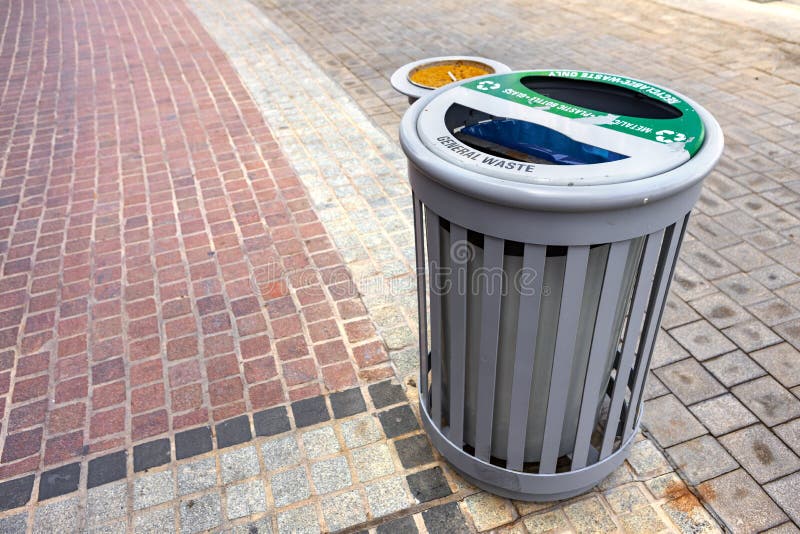 Outdoor Public Garbage Bin with Compartments for General and Recycling ...