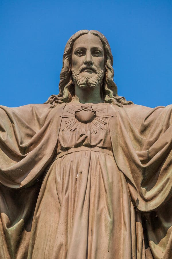 Jesus Arms Outstretched Statue