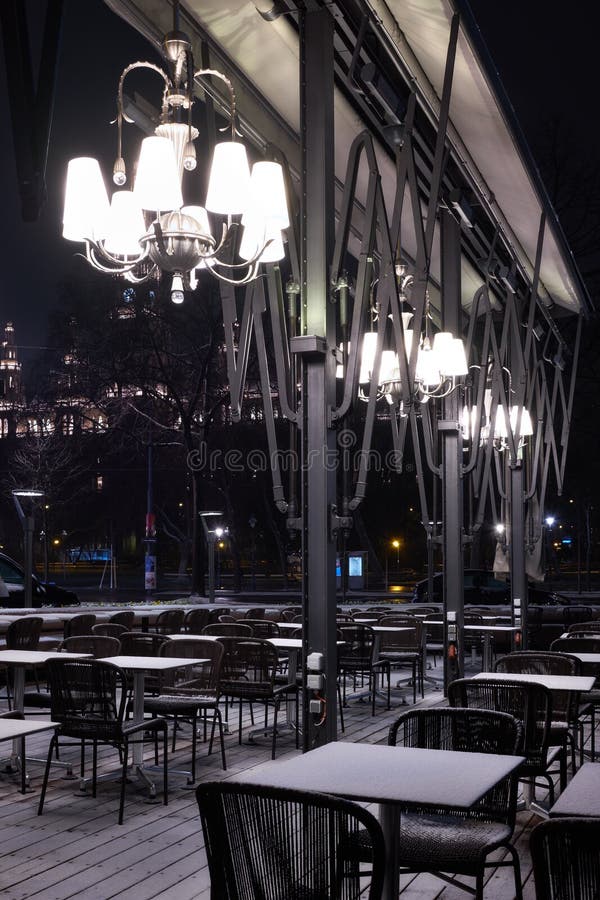 Restaurant Outdoor Terrase in Central Vienna in Winter at Night Under ...