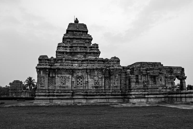 Outer Side View of 8Th Century Ancient Sangamesavara Temple at ...