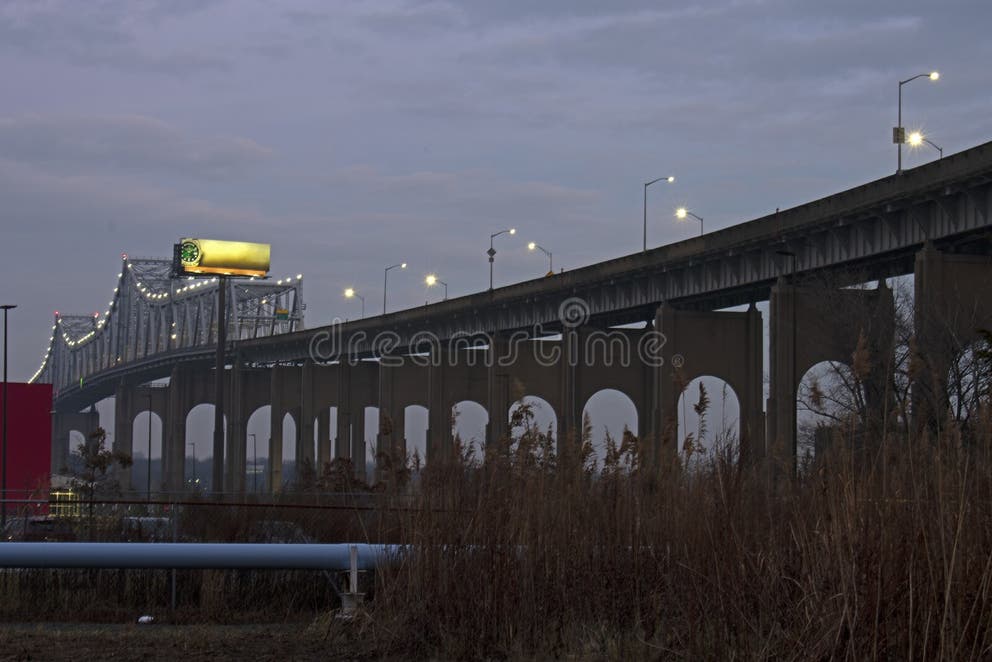 Outerbridge Crossing at Dusk -02 Editorial Stock Image - Image of ...