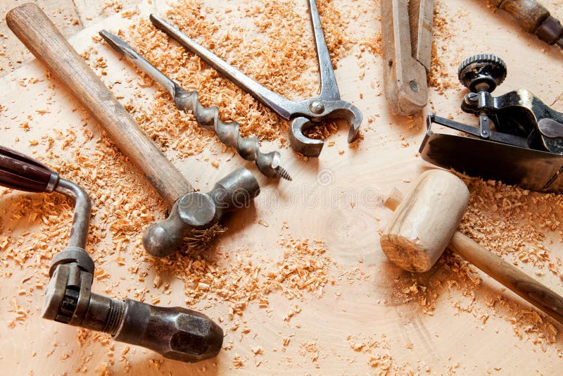 Vieux Outils De Charpentier Image stock - Image du outils, charpentier ...