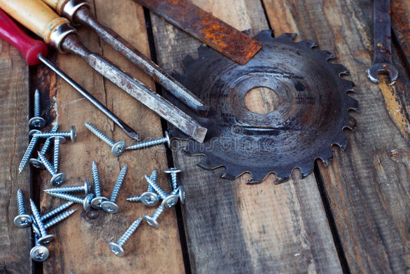 Outils De Menuiserie Sur Les Conseils Photo stock - Image du lame ...