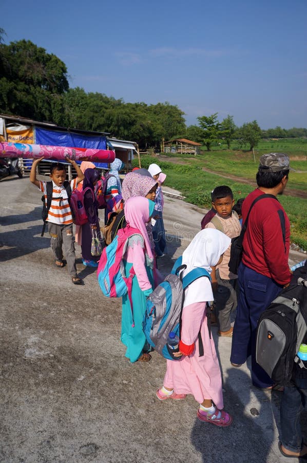 Outing class editorial photo. Image of plant, vacation - 63040121