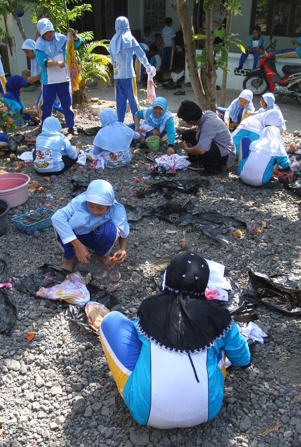 Outing class editorial photo. Image of children, child - 32405061