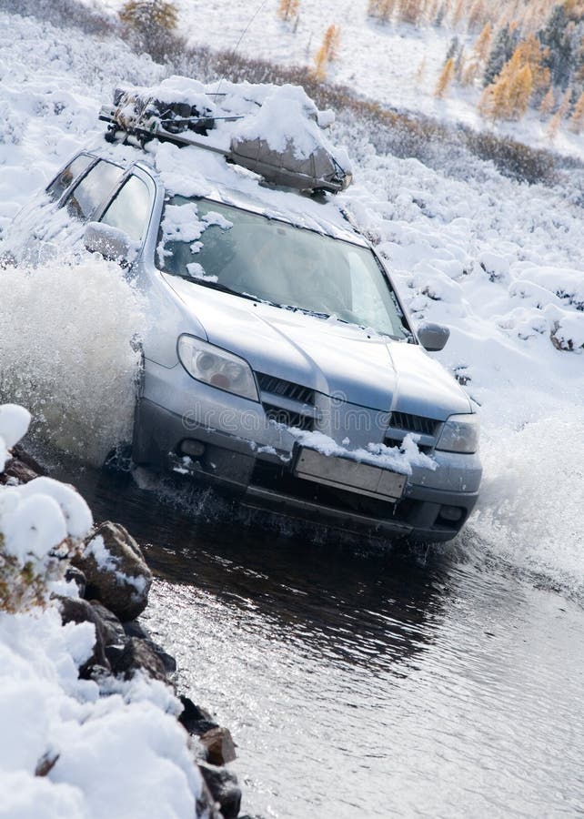 Outre du véhicule routier image stock. Image of chemin - 11495619