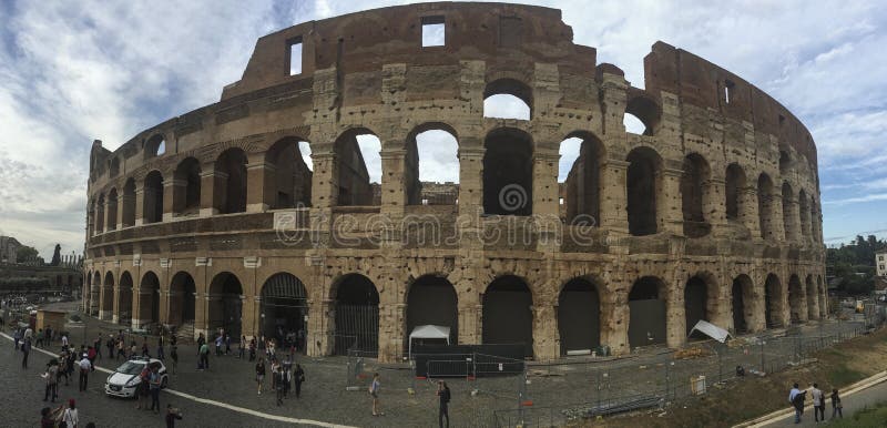 Outside of Colosseum in Rome - Italy Editorial Stock Photo - Image of ...