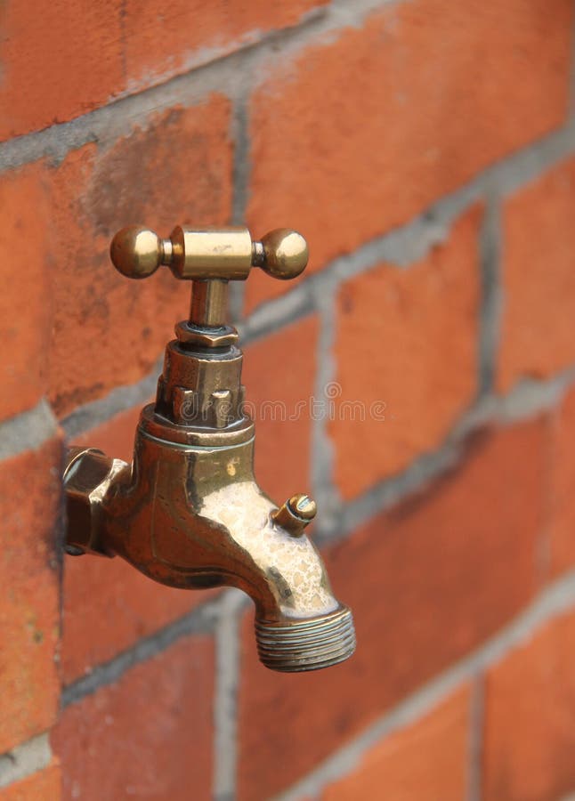 Outside Vintage Brass Water Tap. Stock Photo - Image of outdoor, rinse ...
