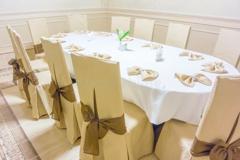 Oval banquet table stock image. Image of celebration - 31002391