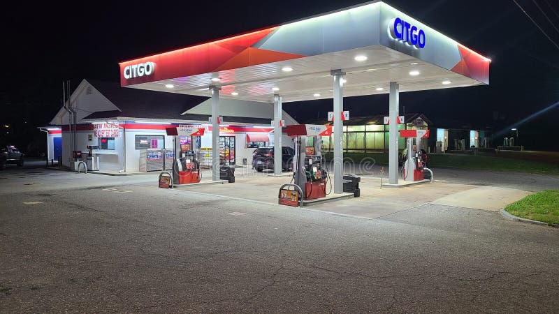 Overall View of Citgo Gas Station at Night Editorial Image - Image of ...