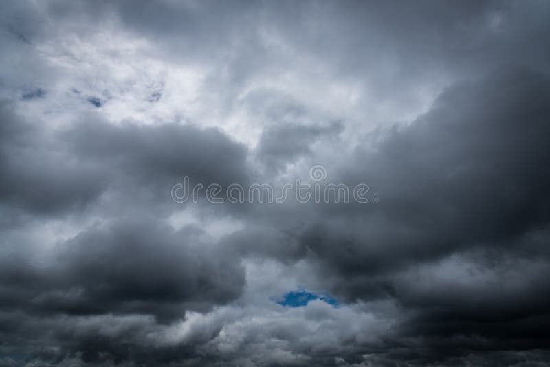 Overcast Cloudy Sky with Dark Cloud in Windy Day Stock Image - Image of ...