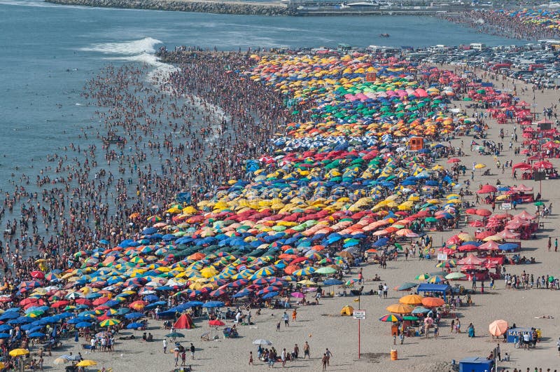 Overcrowded Beach editorial photo. Image of pacific, crowd - 60119876