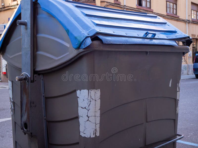 Overflowing Garbage Container on a Street. Recycling Concept Stock ...