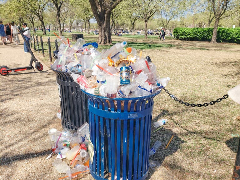 Overflowing Trash Bins in Downtown Washington D.C Editorial Stock Photo ...