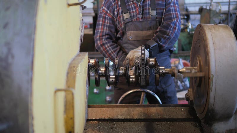 Overhaul of a car engine. stock video. Video of engineering - 143380111