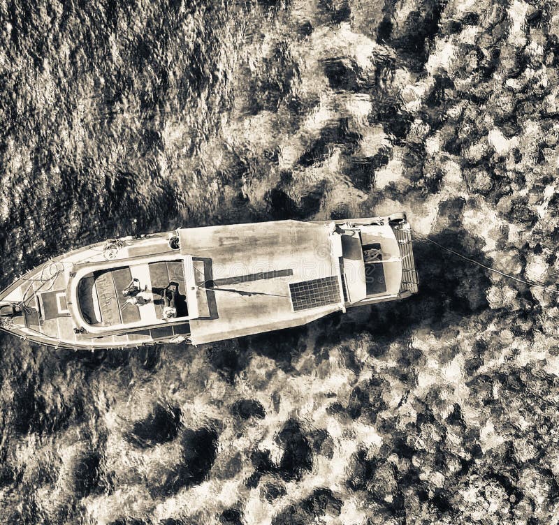 Overhead View Diving Boat Stock Photos - Free & Royalty-Free Stock ...