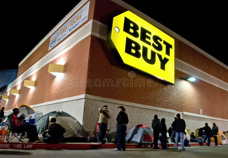Overnight Waiting Line for Shopping Editorial Photo - Image of bargain ...