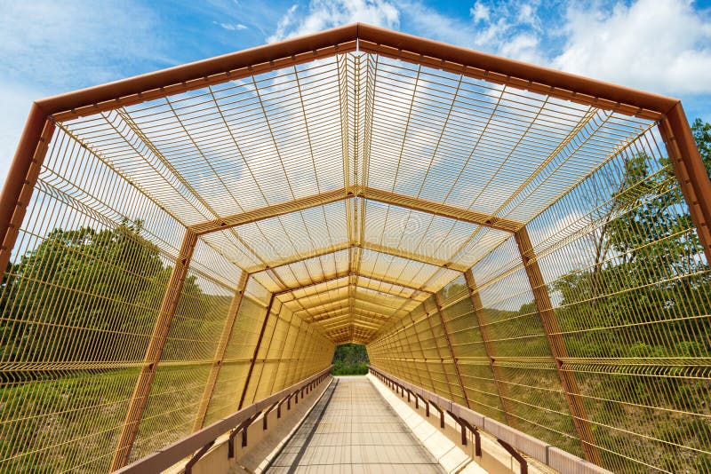 Overpass bridge stock image. Image of mesh, grid, highway - 32185707