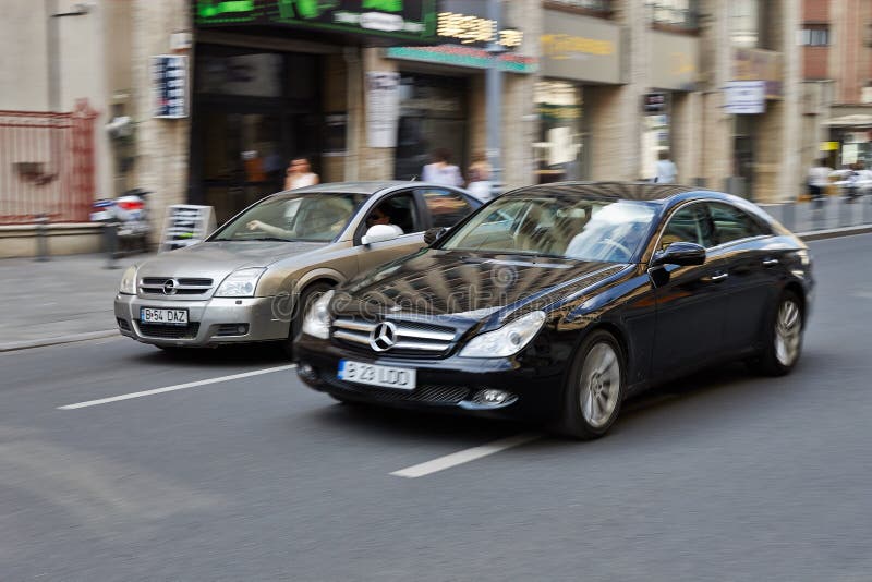 Overtake on the street editorial photography. Image of cars - 46835307