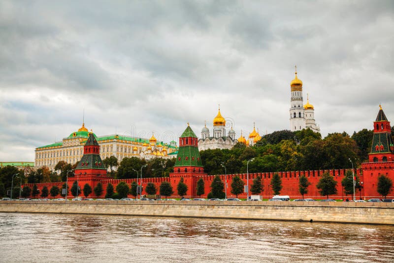Overview of Kremlin in Moscow Stock Image - Image of famous, summer ...