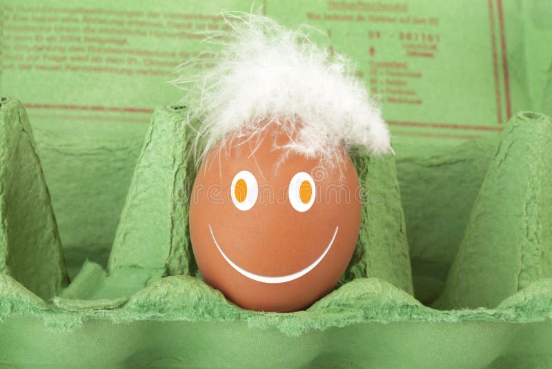 Ovo da face do smiley foto de stock. Imagem de alimento - 12513018